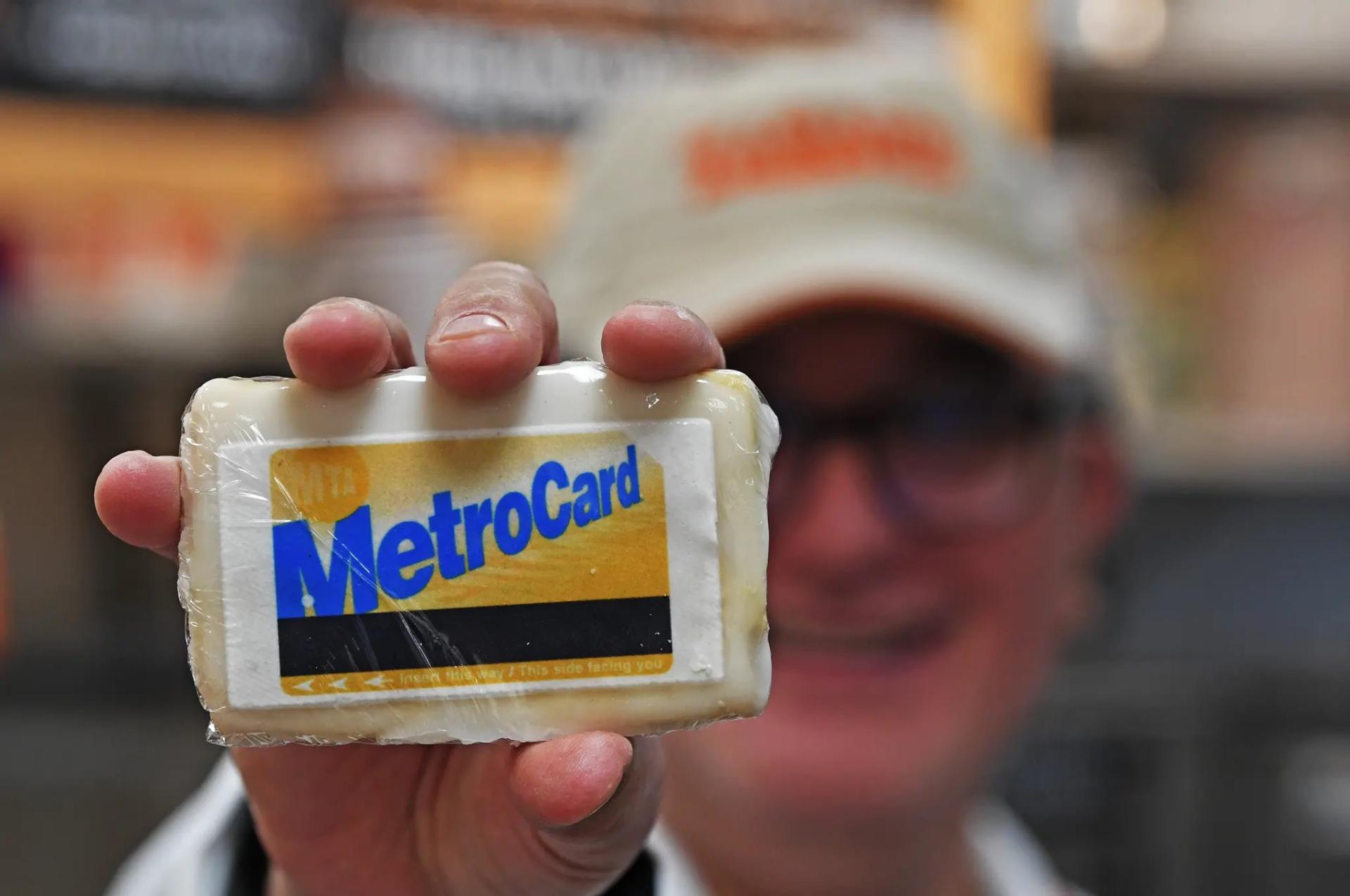New York stops selling MetroCards on January 1 as OMNY takes over